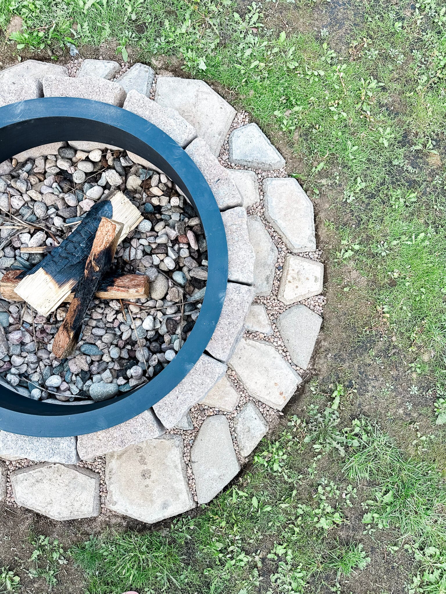 How To Build A DIY Backyard Fire Pit For Under $250