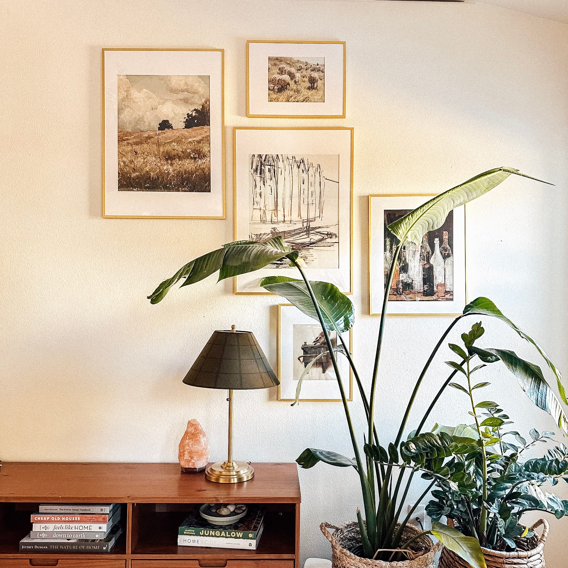 Creating a Gallery Wall with FREE Public Domain Artwork | DIY