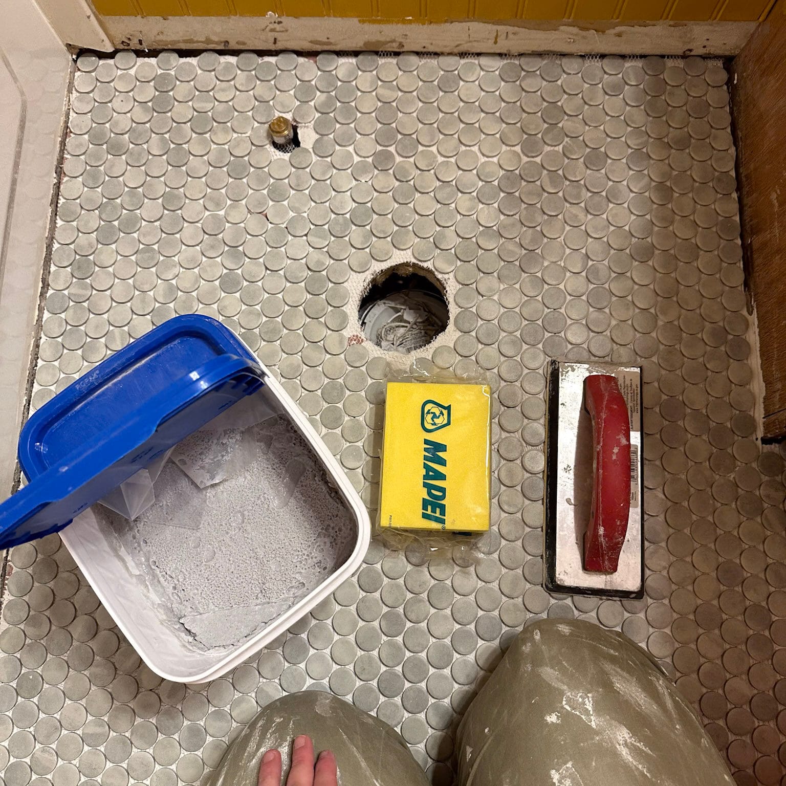 Grout How To - Quick Guide For Grouting A Tile Floor | DIY