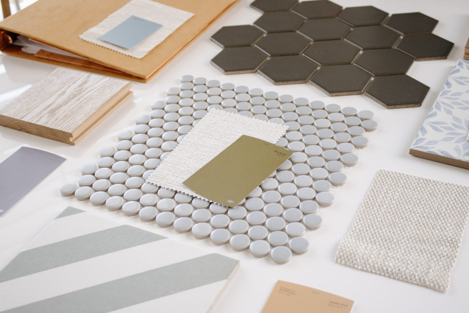 Bathroom Tile For Small Bathrooms: Design Rules You Should Know