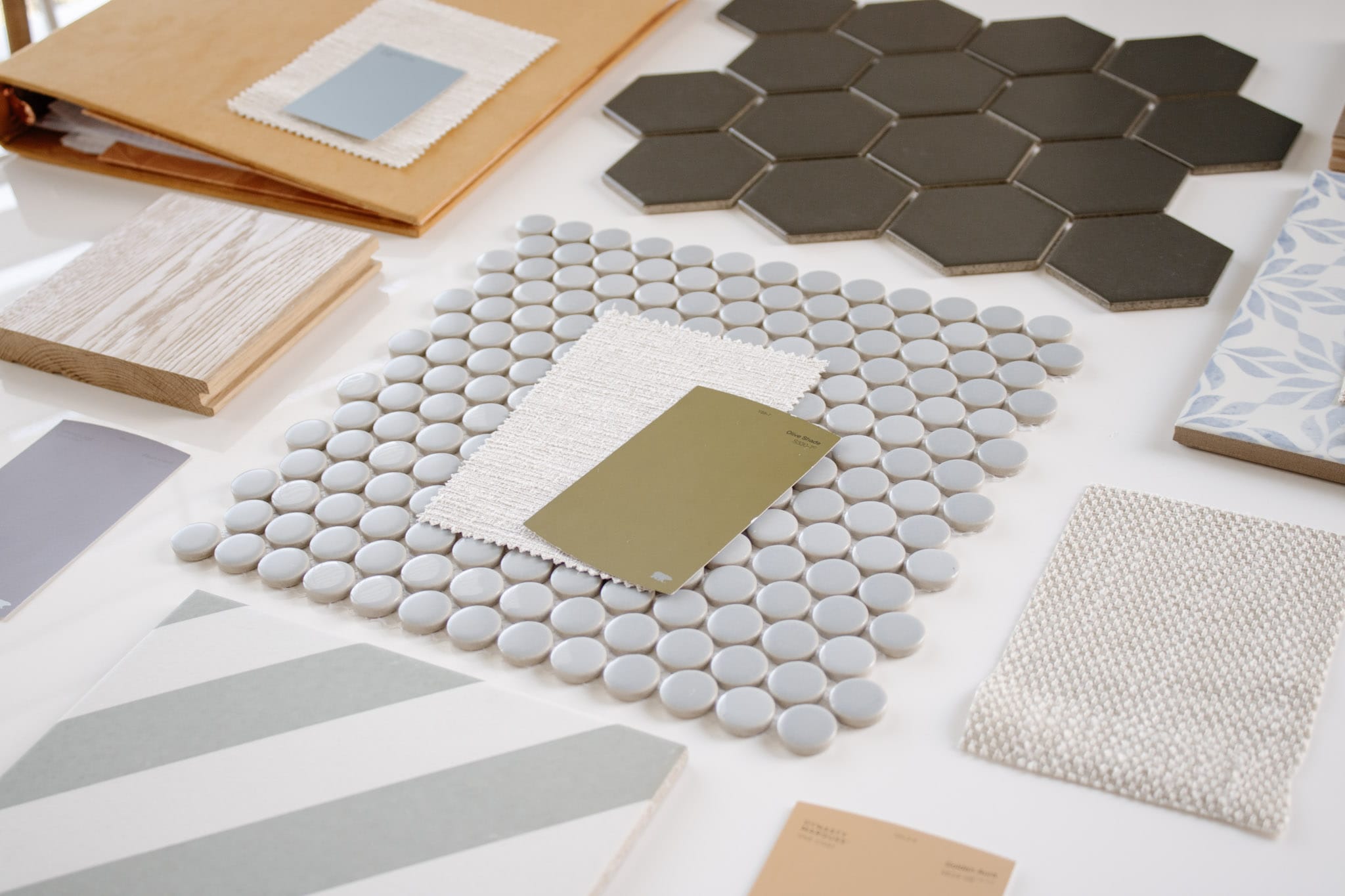 Bathroom Tile For Small Bathrooms: Design Rules You Should Know